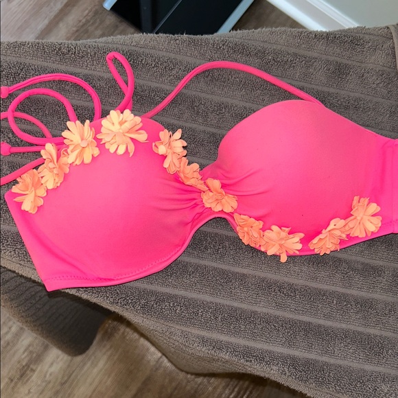 Victoria's Secret | Swim | Hot Pink Floral Victoria Secret Bikini Top ...
